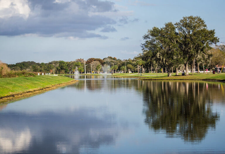 23 Lakes in FLORIDA (Captivating, Scenic & Historic)